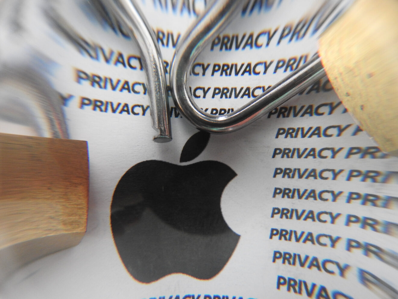 Why iPhones Are Intelligence Targets | Apple Security Patch